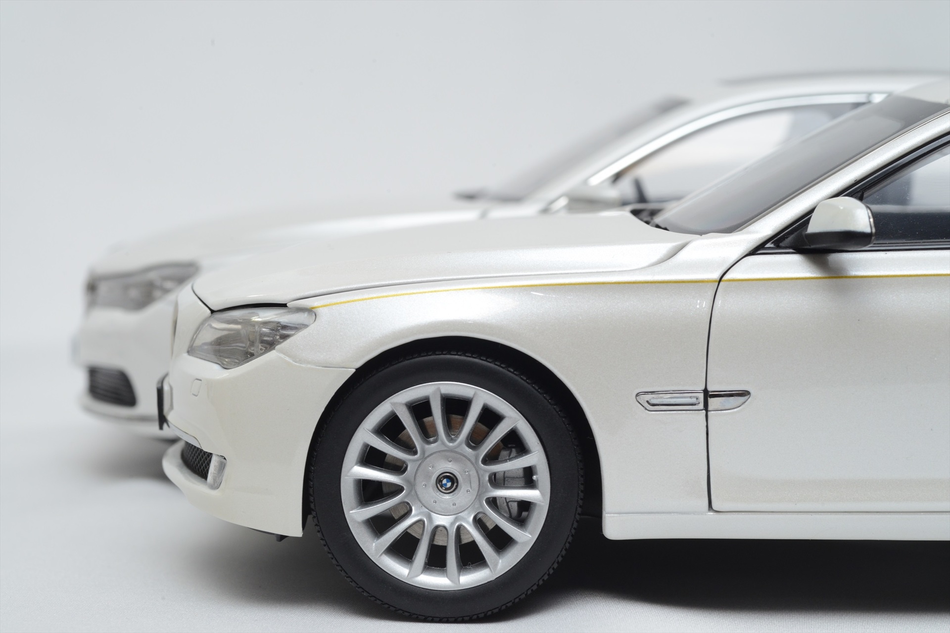 Paragon Model 1/18 BMW 750Li(G12) ②: 銀の備忘録 Paragon Model 1/18 BMW 750Li(G12) ②: 銀の備忘録